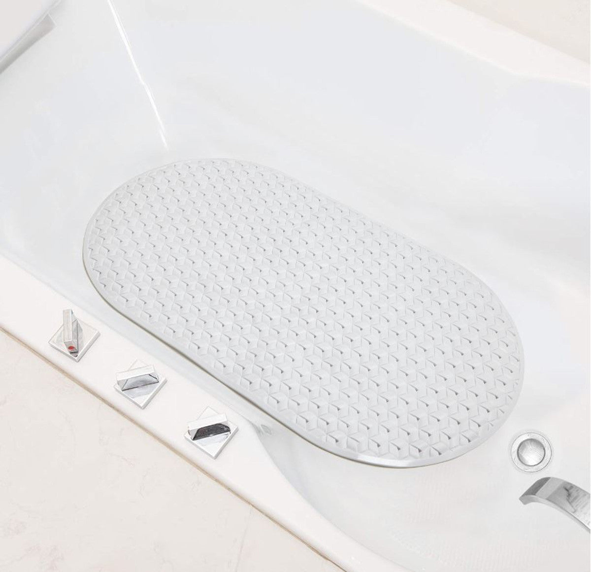 Star Weave Oval Bath Mat
